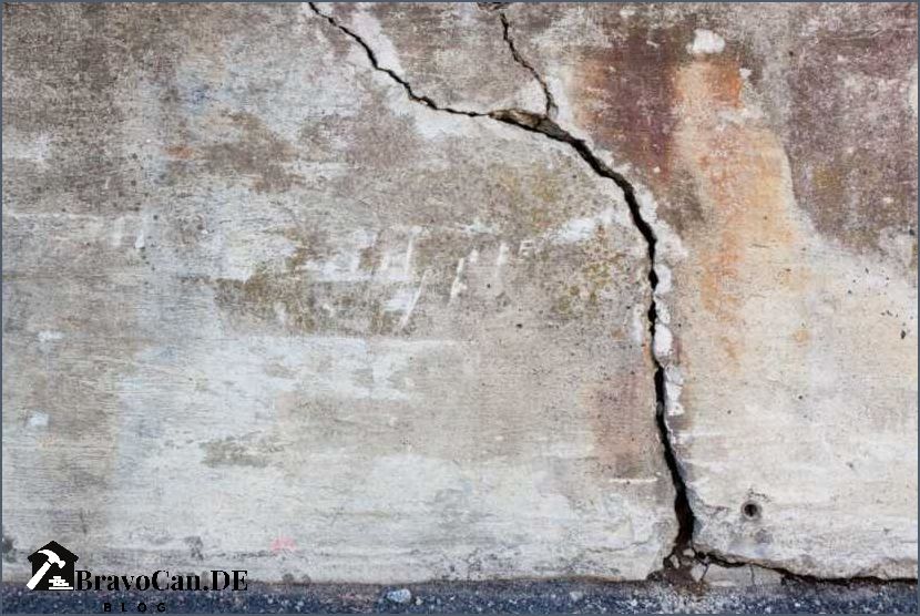 Riss im Putz Ursachen Reparatur und Vorbeugung – Bravocan.DE